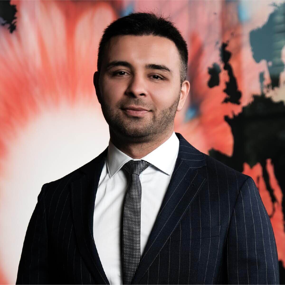 Dr. Mustafa Hamidi FR | Doku Clinic